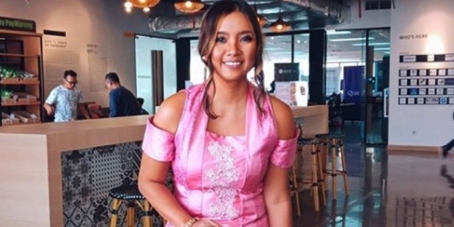 Mengenal Aulia Halimatussadiah, Penulis Yang Sukses Membangun Nulisbuku ...