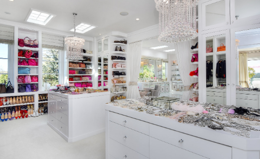Ini Dia Mewahnya Tampilan Walk-In Closet Dari 10 Selebriti Dunia ...