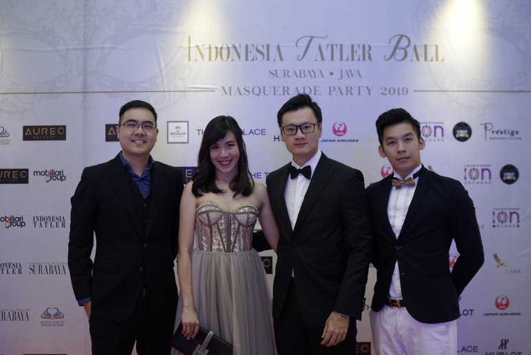 Aureo Gallery Presents Kim Il Tae's 24K Gold Painting At Indonesia ...