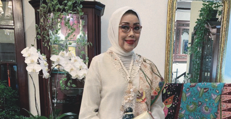 Mien R. Uno Discuss Her Love And Passion For Preserving Kebaya Encim ...