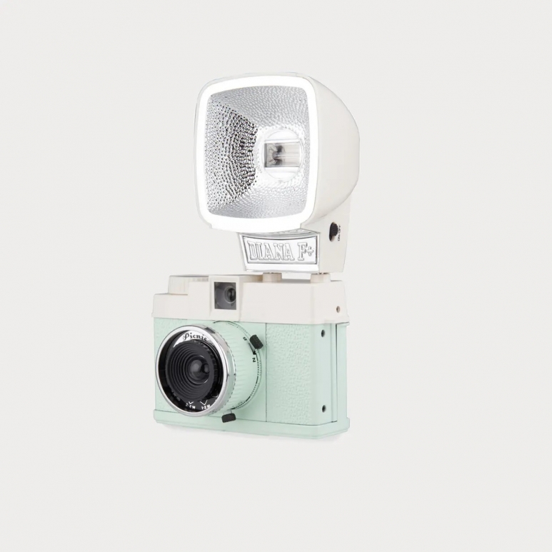 Rediscover Your Love for Vintage Photography with These 7 Analogue ...
