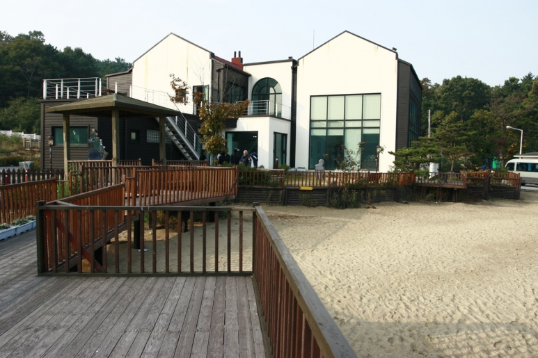 8 Stunning Houses in K-Drama Series | Tatler Asia