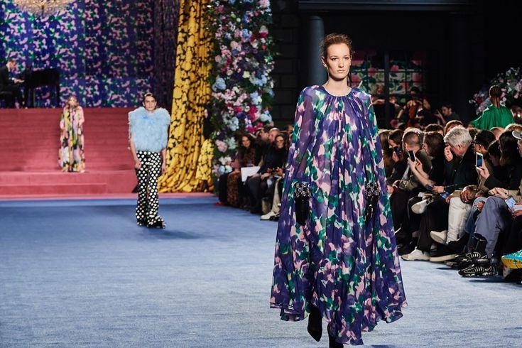8 Fashion Items with Loose Silhouette | Tatler Asia