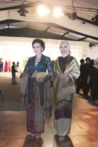 A Magical Wedding of Taruma B. Tribudiman and Yessie Saphira Corzita ...