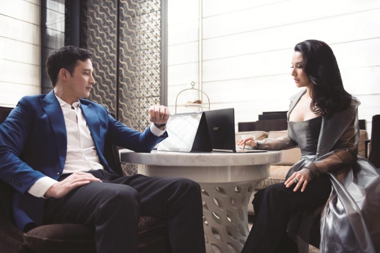 See the Style of Fitria Yusuf dan Mike Lewis for a Fashionabe Business ...