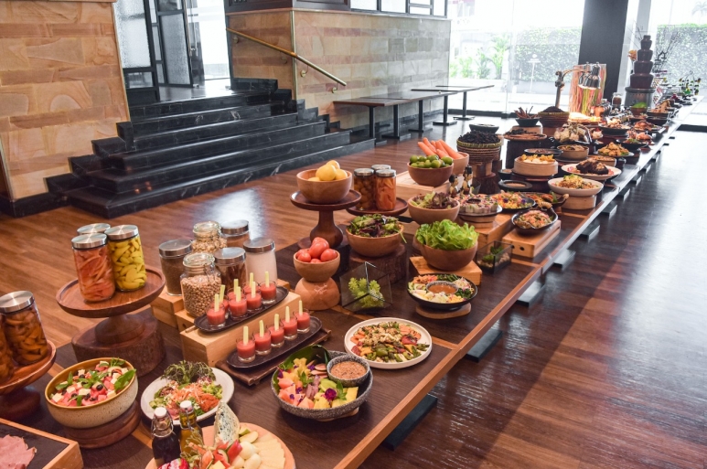 Nikmati Akhir Pekanmu di 4 Restoran Buffet di Jakarta Ini | Tatler Asia