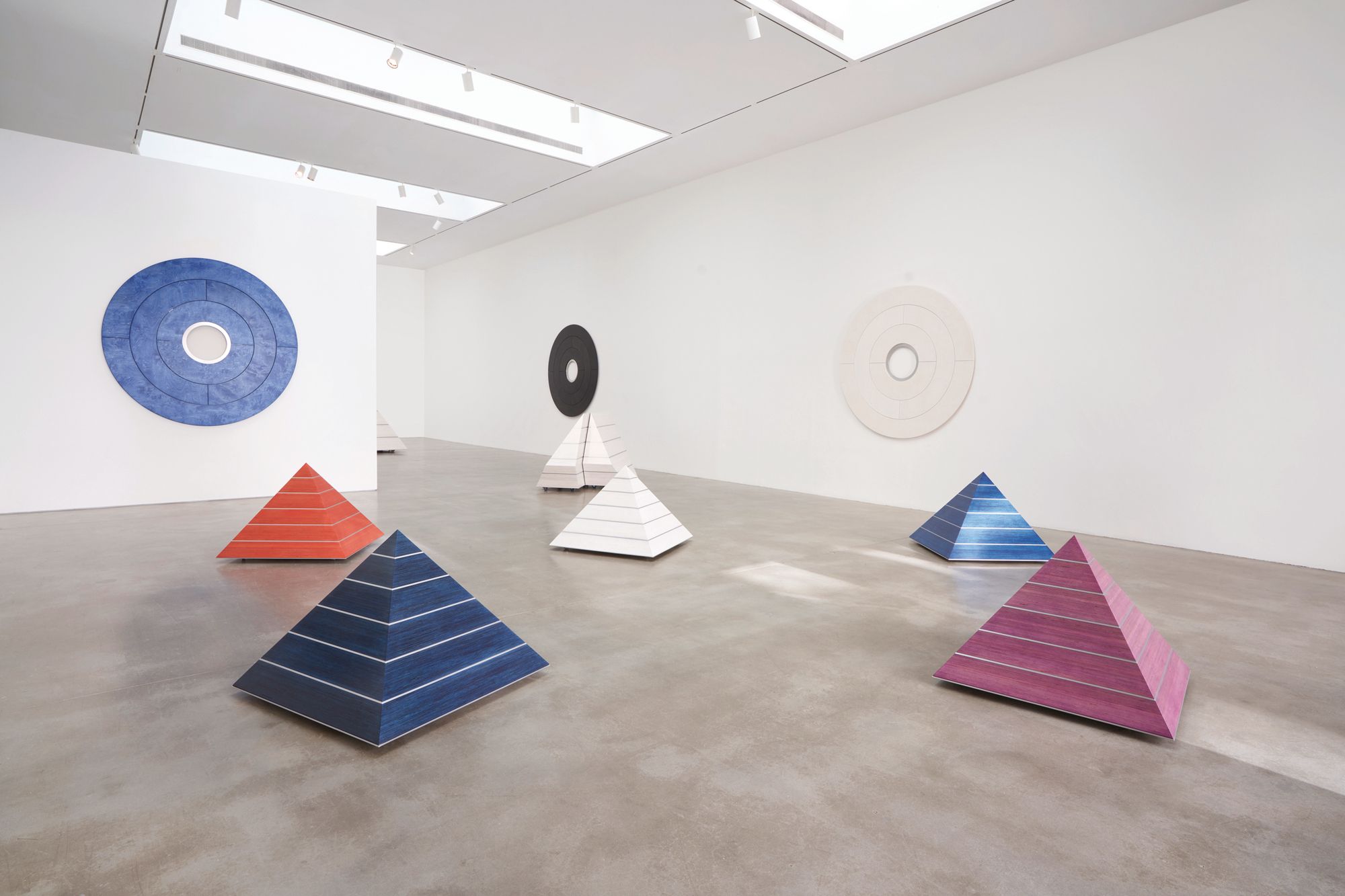 African American Artist Sam Gilliam Opens His First Exhibition In Hong ...