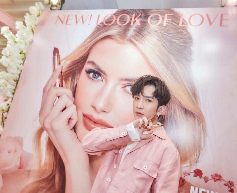 Anson Lo@Mirror萬人迷教主8大粉紅造型一次睇！駕馭粉色時尚無難度｜麥當勞、McCafé、Charlotte Tilbury、口罩 ...