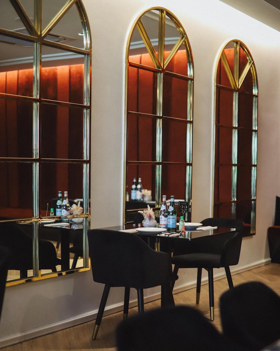 In the Mood for Something Extra? These 7 Lavish Eateries In KL Fit The ...