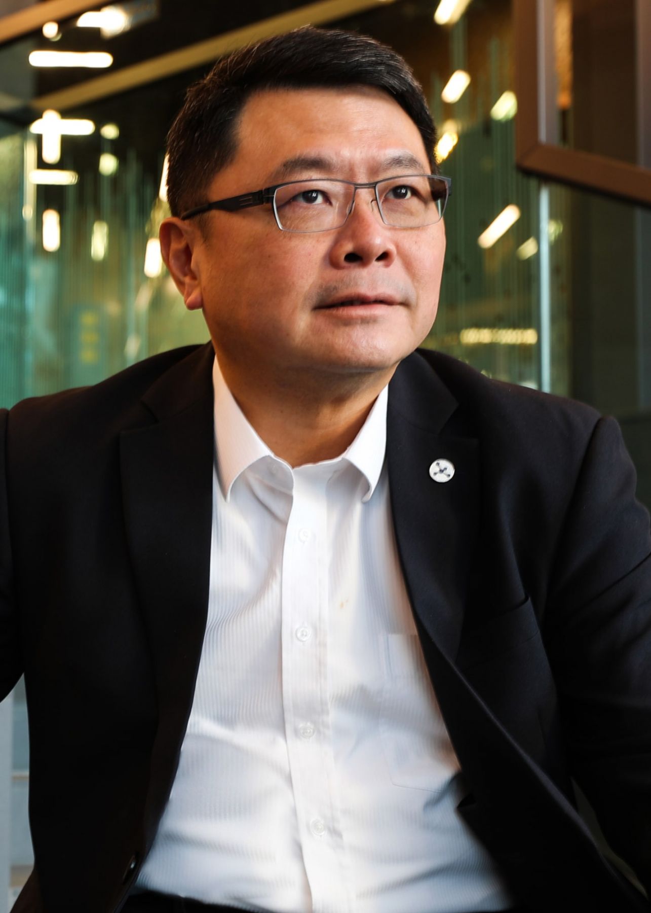 Chung Leong's Instagram, Twitter & Facebook on IDCrawl