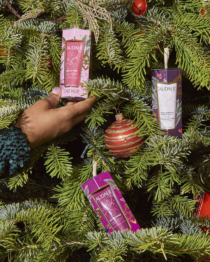 Christmas Gift Guide 2021: The Best Skincare and Make-Up Gift Sets ...