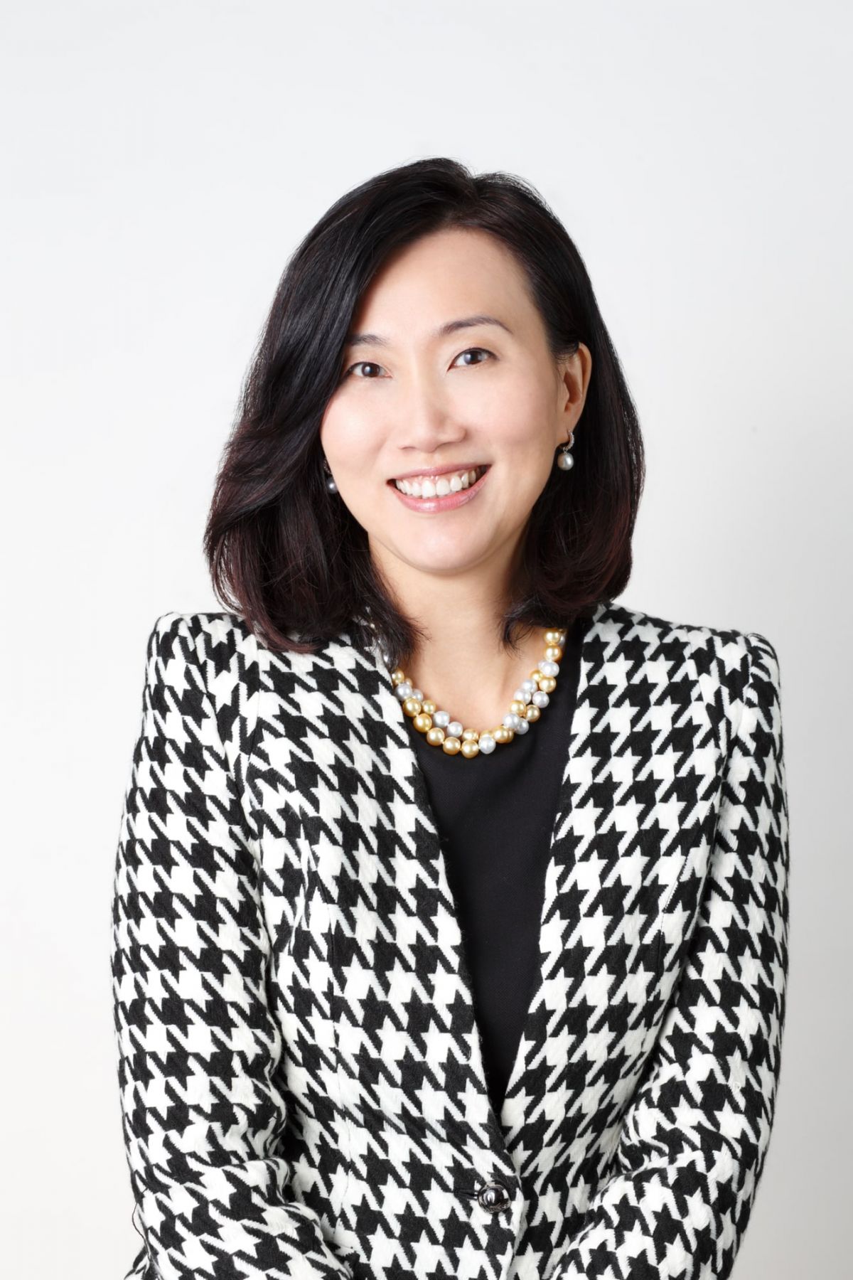 Most Beautiful Bridal Makeup In Standard Chartered Bank Stanford ...