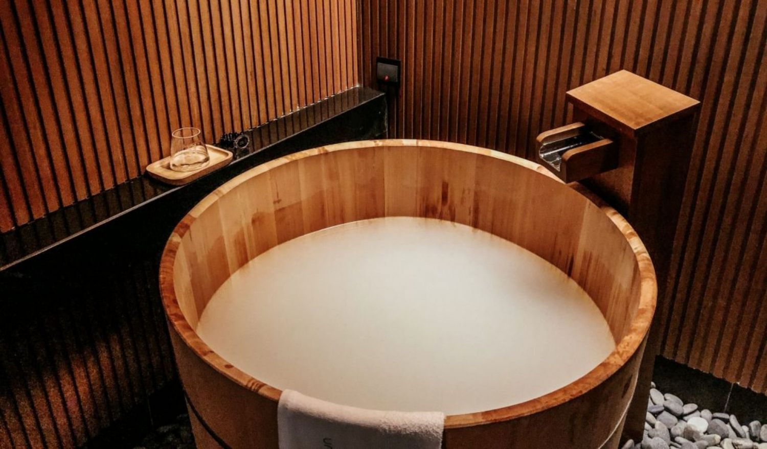 An Authentic Japanese Onsen Experience at Urban Retreat Onsen Spa ...