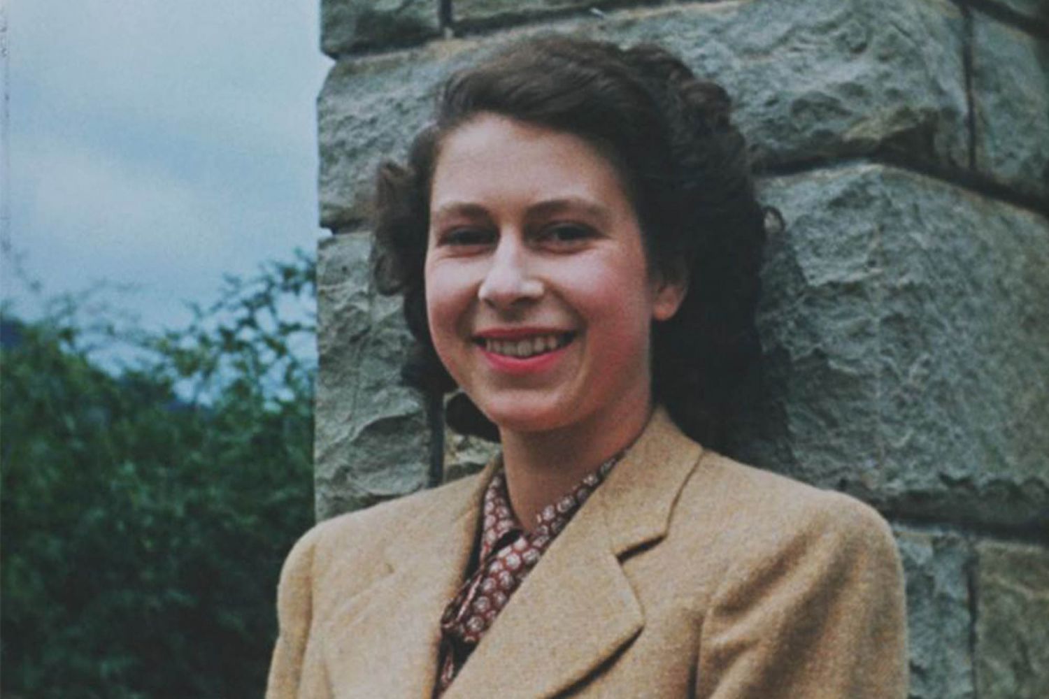 These Photos of Queen Elizabeth as a Young Princess Have Never Been ...