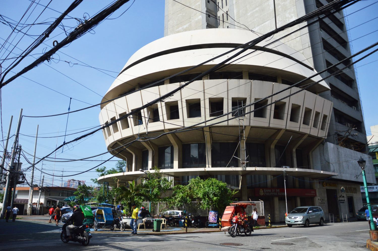 7 Buildings in Escolta That Survived the Ravages of Time: El Hogar ...