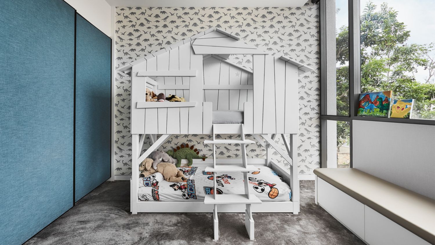 RT+Q Architects and Peter Tay Studio Design A Modern Monochromatic ...