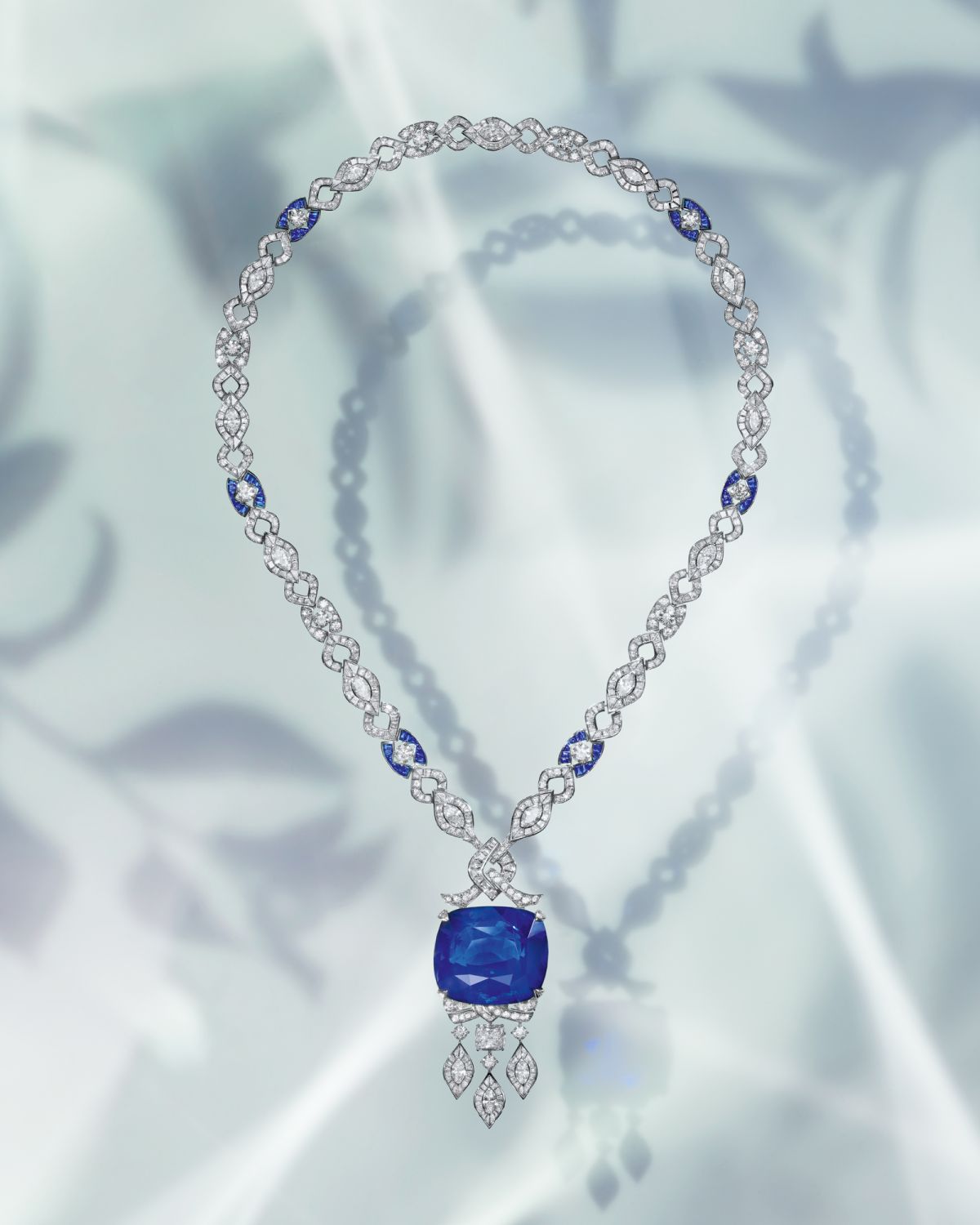 Zendaya, Anne Hathaway, Priyanka Chopra Wear Pieces from the Bulgari ...