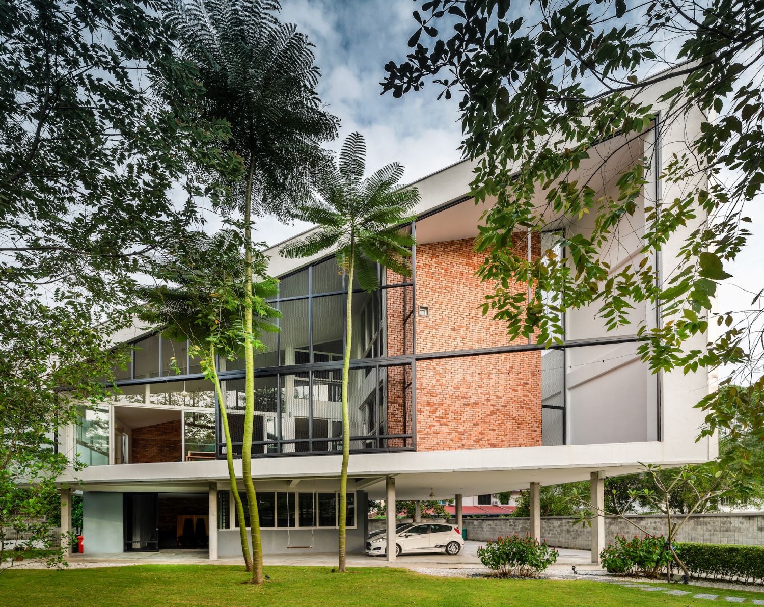 5 Modern Tropical Malaysian homes with Lush Gardens | Tatler Asia