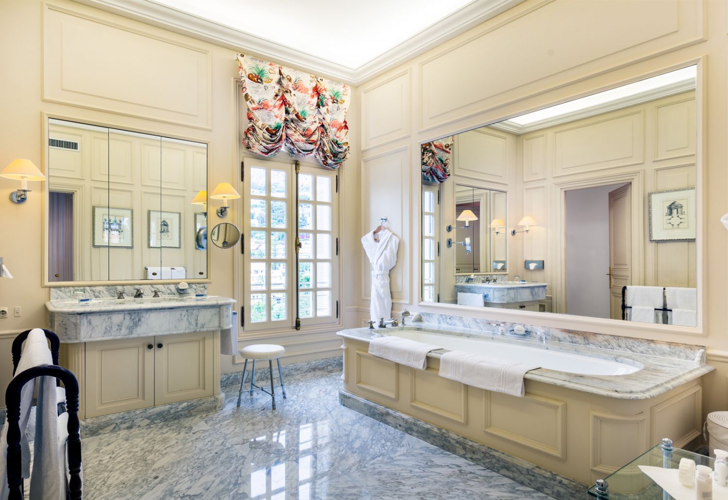 A Look Inside Luxury Mansions That Once Belonged to Fashion Royalty ...