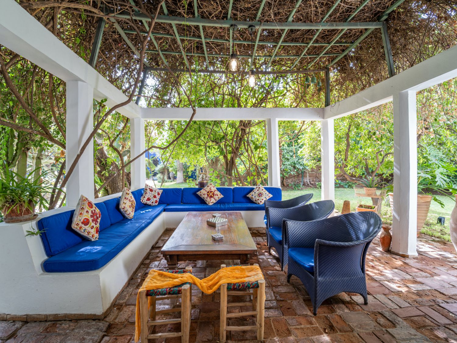 A Look Inside Luxury Mansions That Once Belonged to Fashion Royalty ...