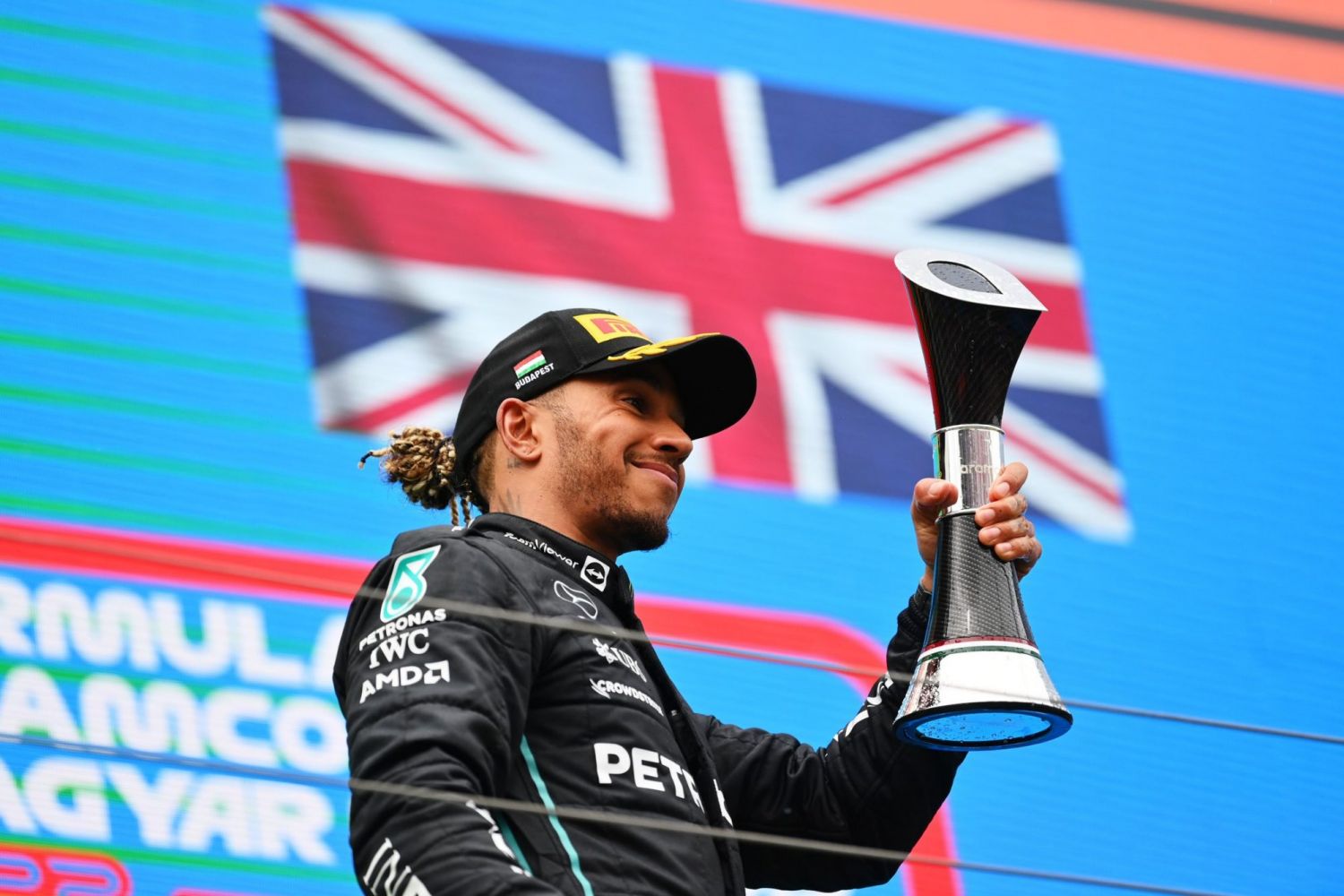 【F1匈牙利站】賓士車手Hamilton、Russell連2週皆登上頒獎台！法拉利策略再度出錯？讓Leclerc錯失機會 | Tatler Asia