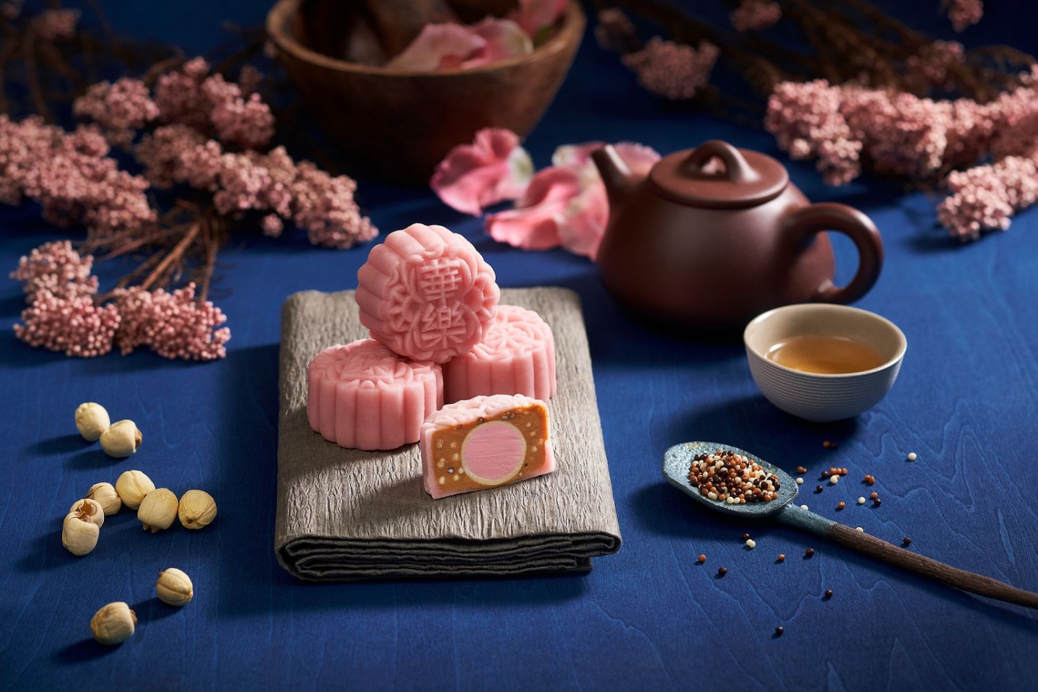11 Best Snowskin Mooncakes to Savour This Mid-Autumn Festival 2022 ...