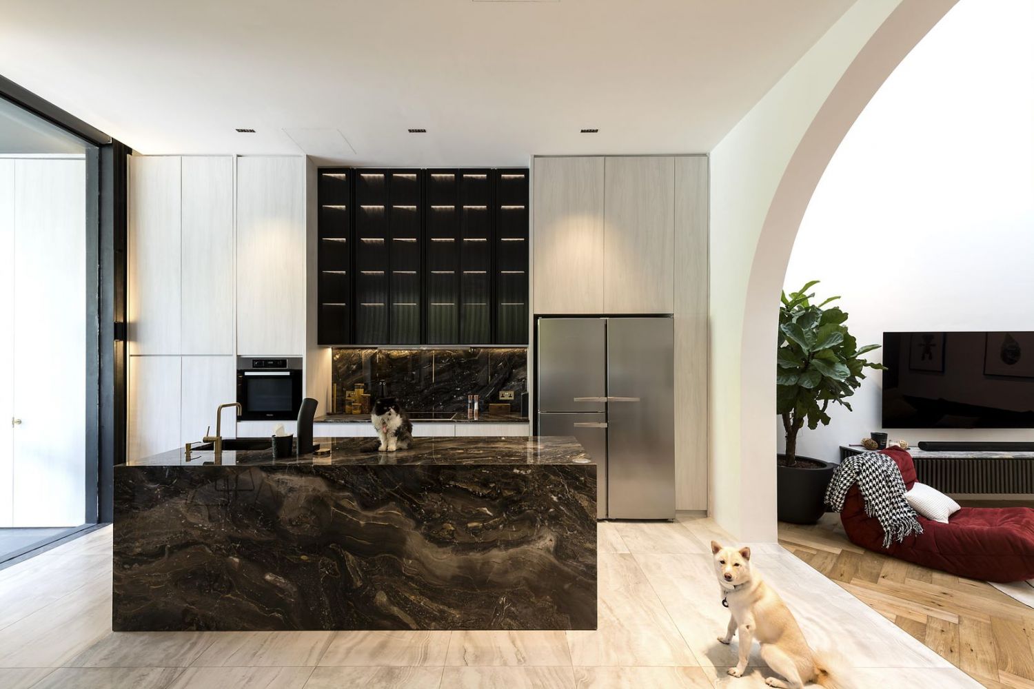 A Singapore House With Retro Elements Designed by Architology Interiors ...