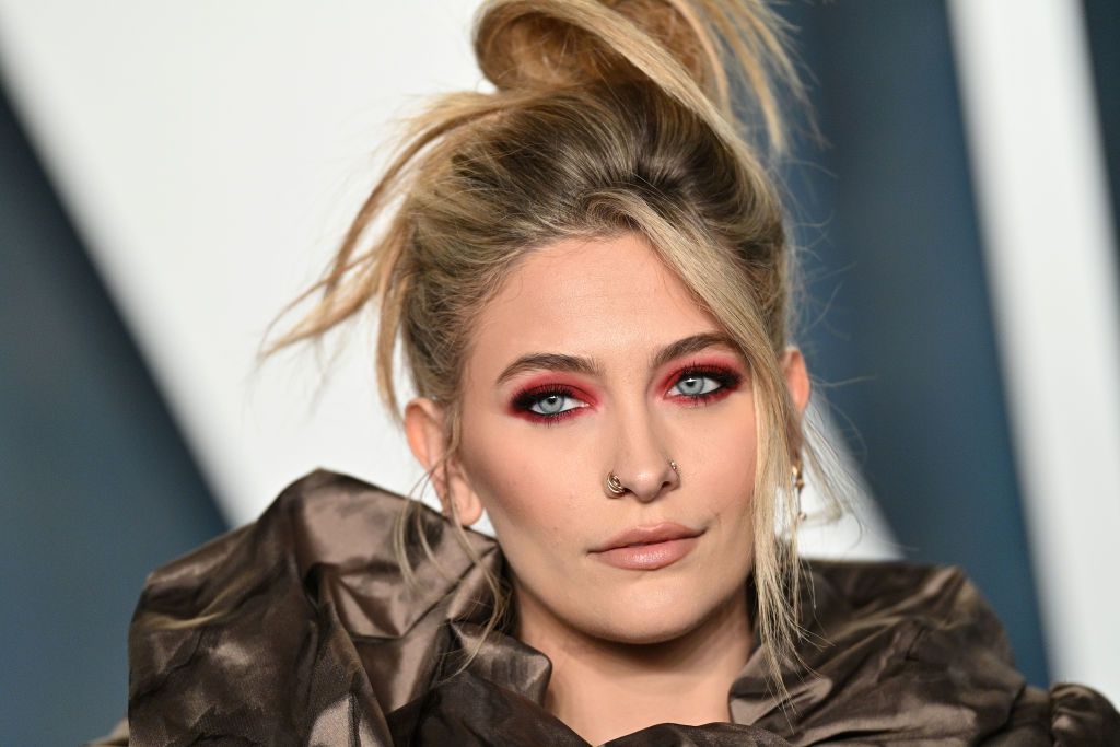 認識24歲麥可傑克森之女Paris Jackson：不可思議藍眼睛之謎？繼承父親氣場與音樂才華、吃素愛動物、倡身體自愛 | Tatler Asia