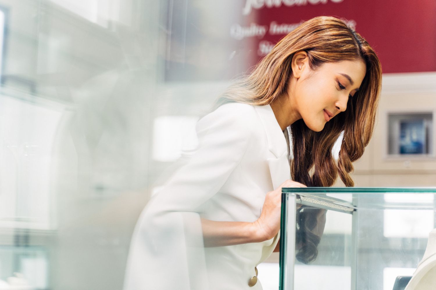 Diane Chia and Raja Jesrina Arshad Get Ready With Adris Jewellers ...