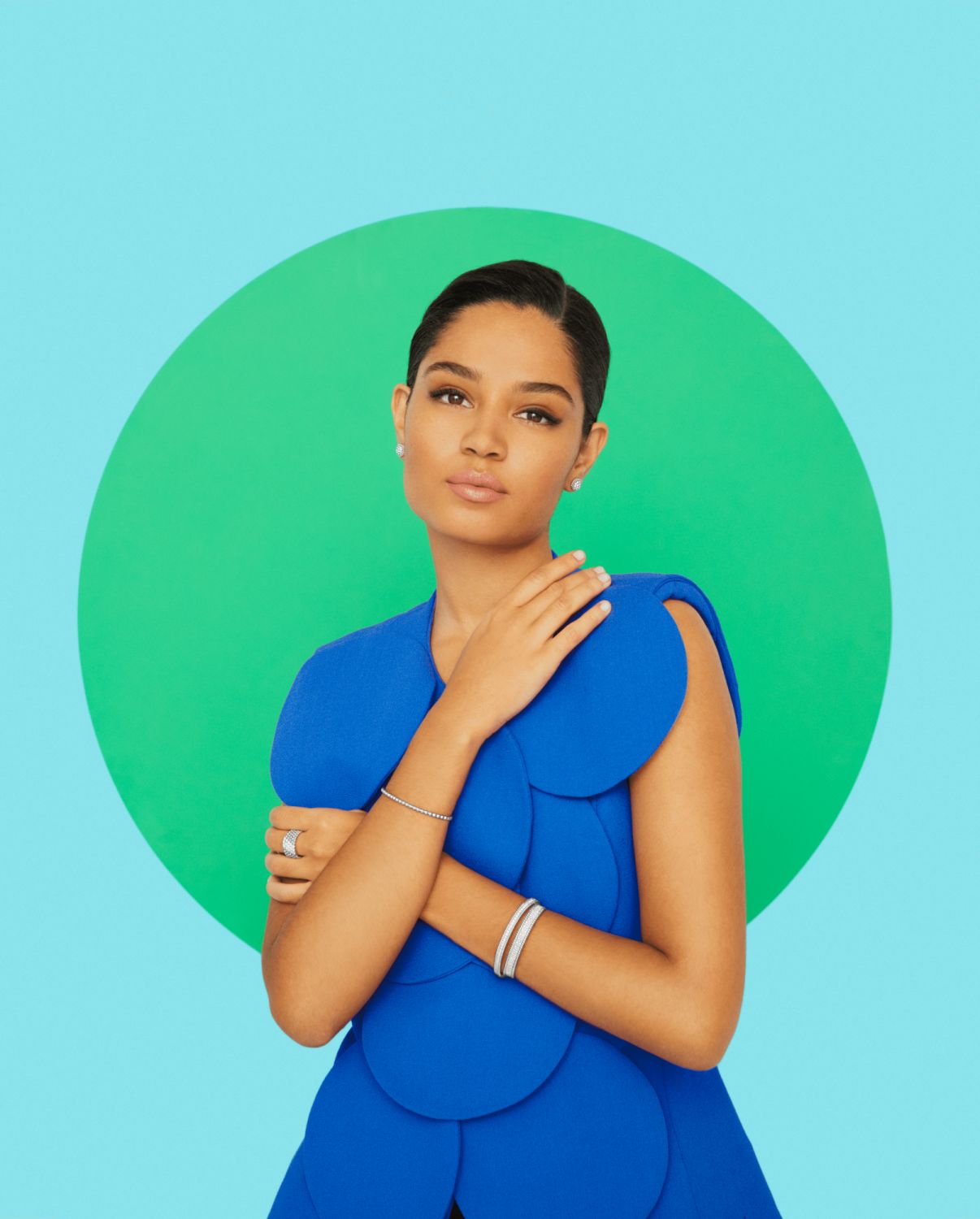 Van Cleef & Arpels Introduces New Perlée Creations Enhanced by Artist ...