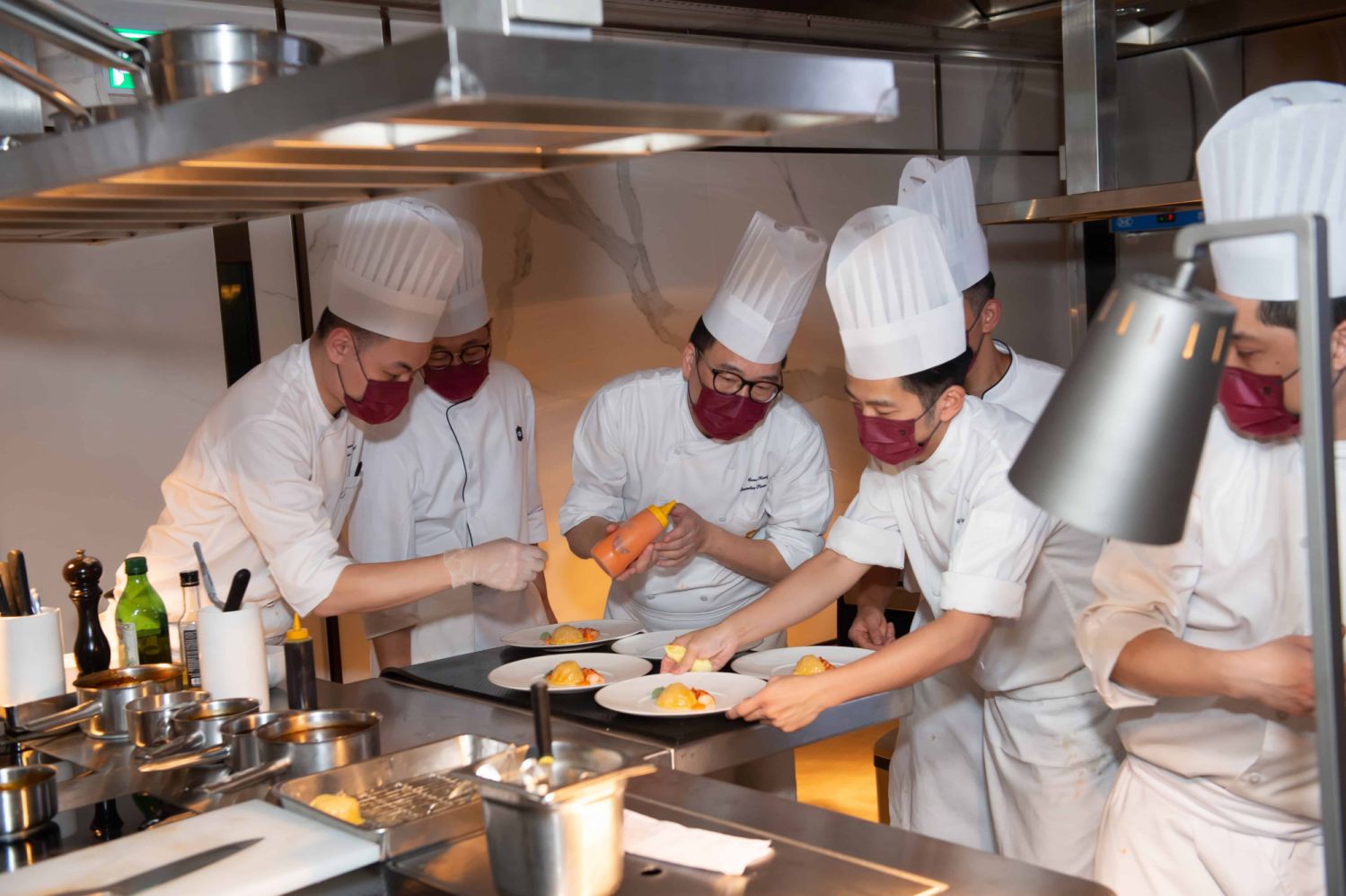 Front & Female Host Discussion and Dinner with Citi Private Bank ...