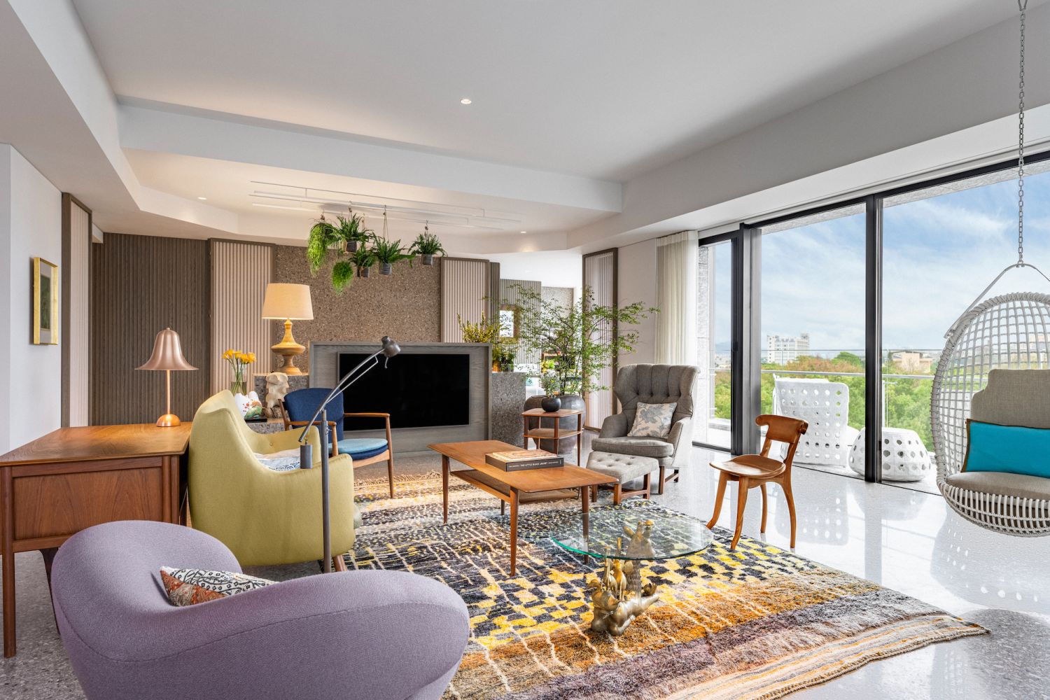 Home Tour: Inside Hong Kong Design Powerhouses Ed Ng and Terence Ngan’s ...