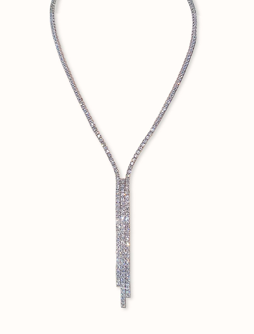 Diane Chia and Raja Jesrina Arshad Get Ready With Adris Jewellers ...