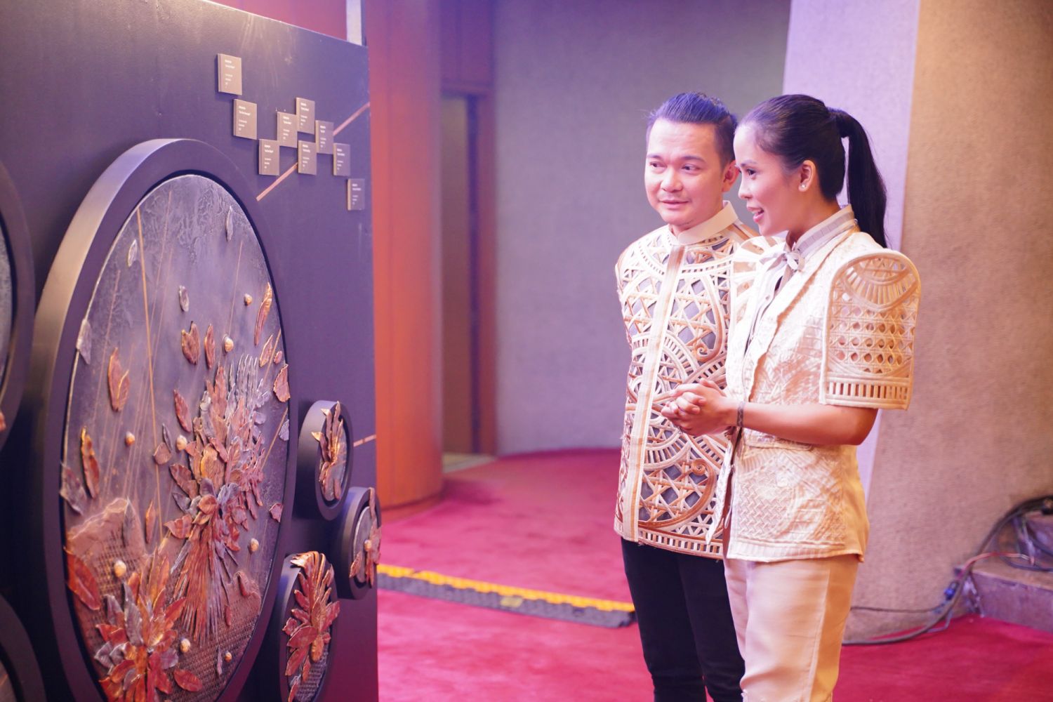 'Kuwento ng Alon' Begins Its World Tour, Jonathan Manalo and Kristine S ...