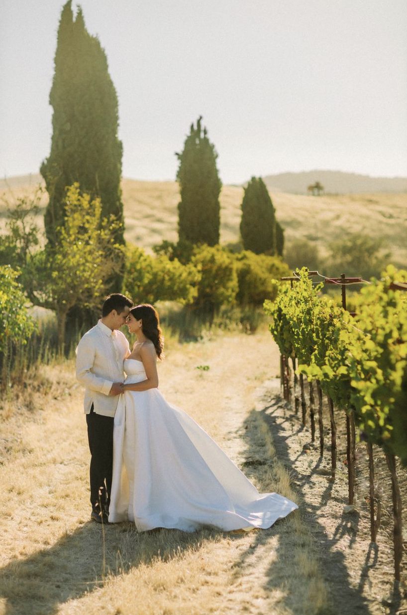 Long-distance Couple Rachelle Sayed and Alex de Leon Finally Tie the ...