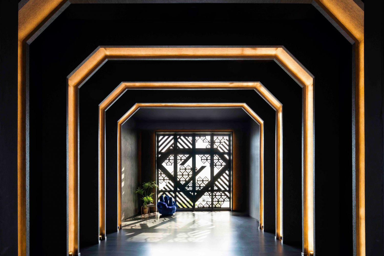 Inside the Beautiful Showroom of Glass Company Sapphire Windows ...