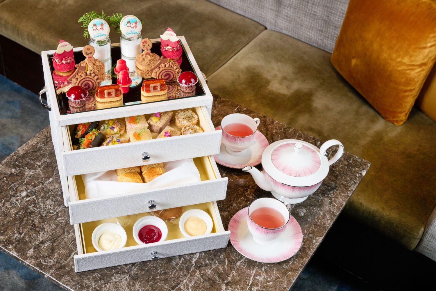 Christmas 2022: The Best Afternoon Tea Menus to Feast on This Season ...