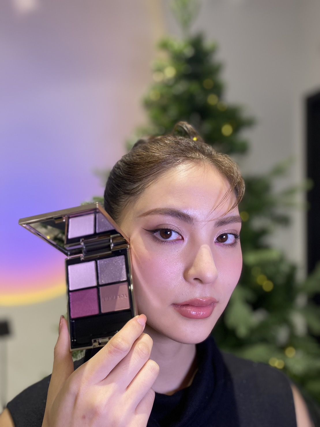 【聖誕跨年妝】日系專櫃LUNASOL、SUQQU紫色眼影當道！彩妝師教妳化「流星眼妝」 | Tatler Asia