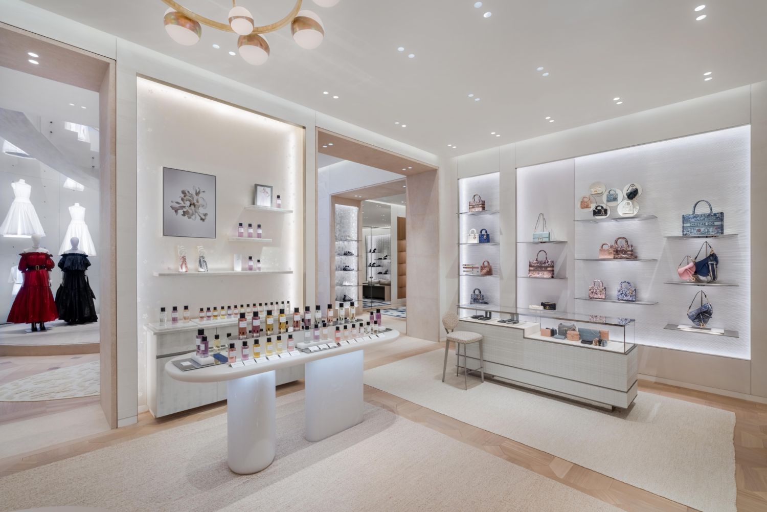 Dior台北101旗艦店全新開幕5大亮點：一秒來到巴黎總店、家飾系列首度進駐，限定 Lady Dior 只有這買得到！ | Tatler Asia