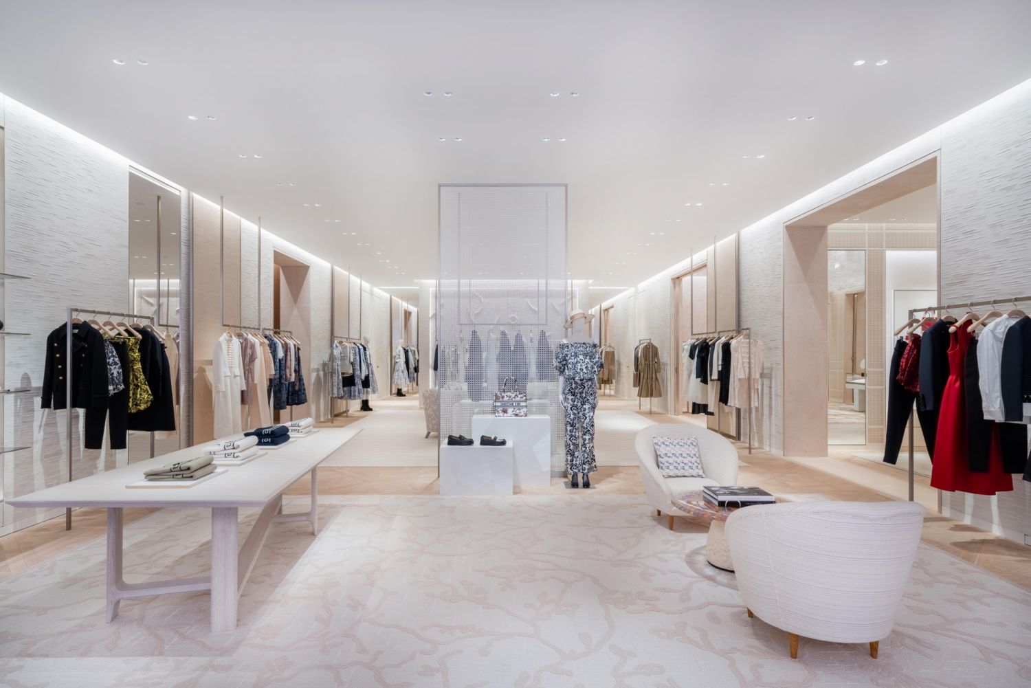 Dior台北101旗艦店全新開幕5大亮點：一秒來到巴黎總店、家飾系列首度進駐，限定 Lady Dior 只有這買得到！ | Tatler Asia