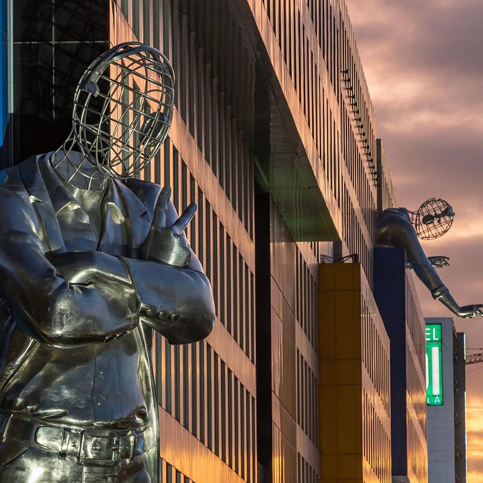 Who is JEFRË, the artist behind some of Metro Manila’s iconic modern ...