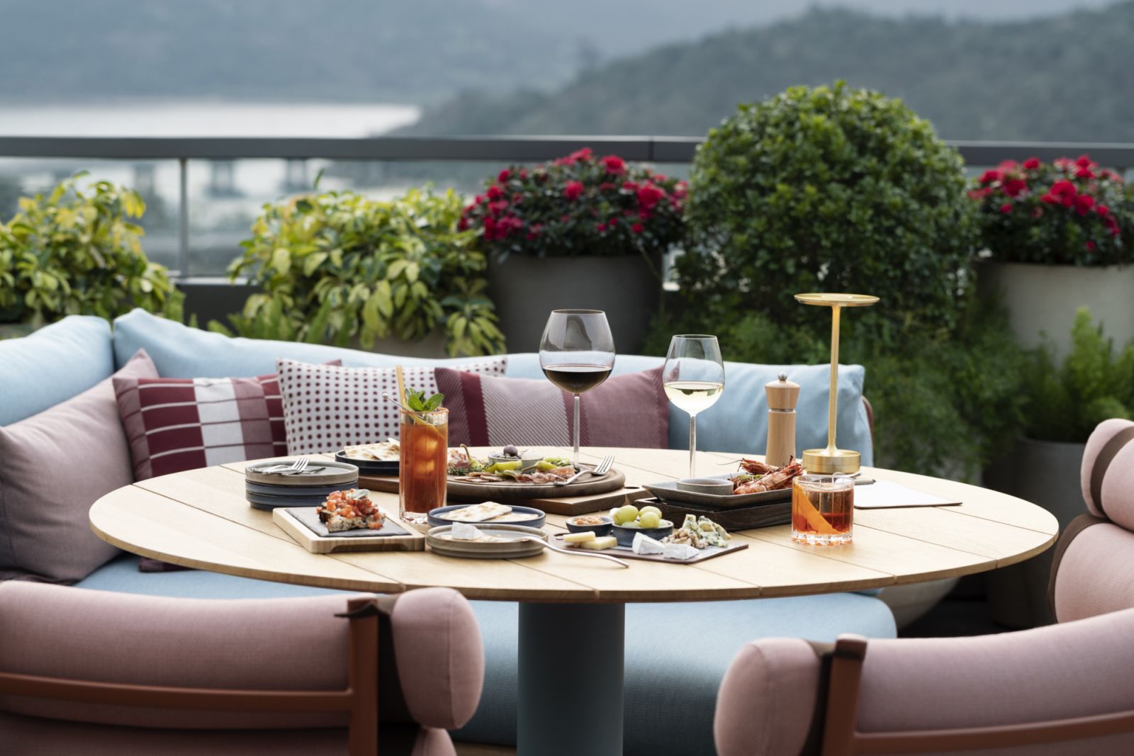 Brunch the day away with unbeatable views and food at Sunset Grill ...