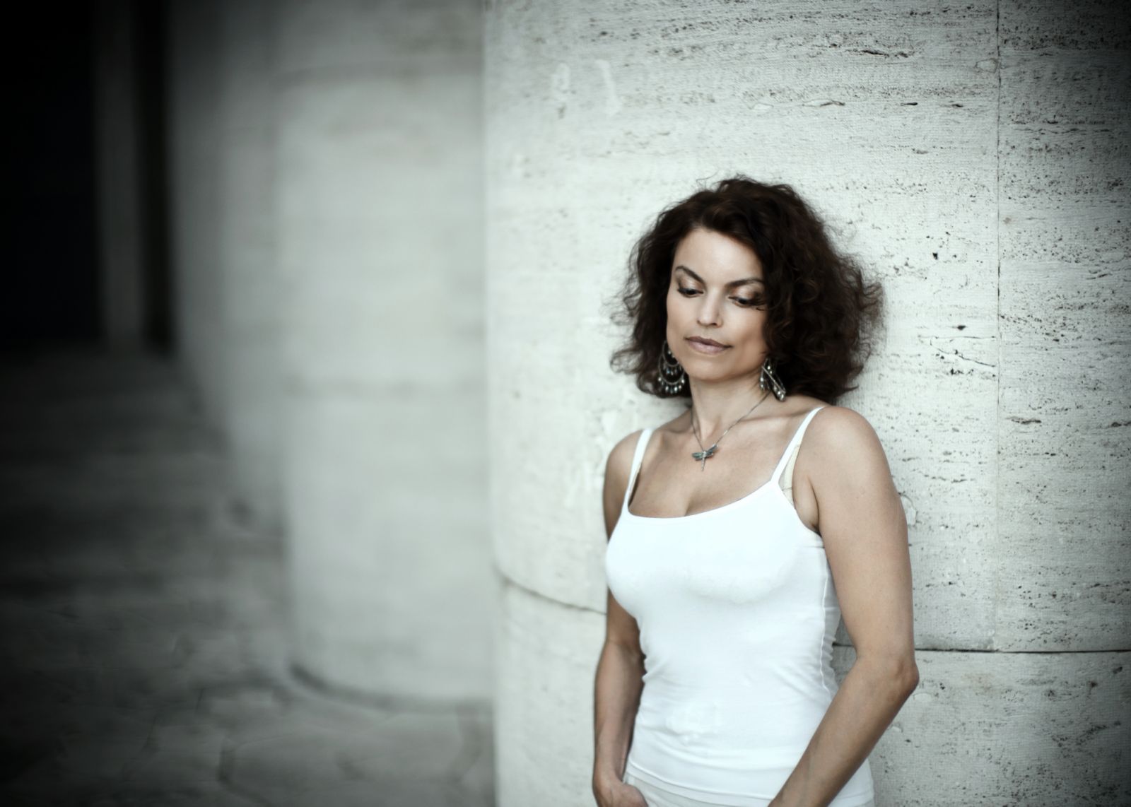Grammy-nominee Roberta Gambarini to perform with Jeremy Monteiro at the ...