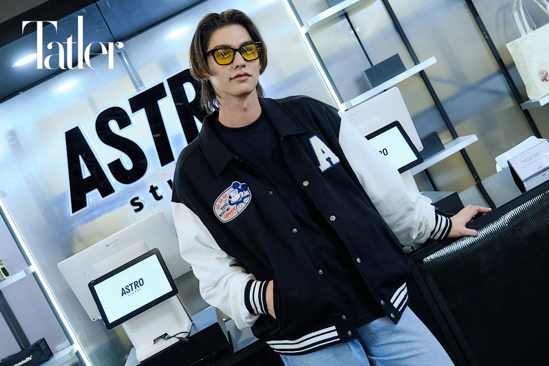 ไบร์ท วชิรวิชญ์ ในฐานะ CEO เจ้าของแบรนด์ ASTRO Stuffs กับการปล่อยคอลเล็ ...