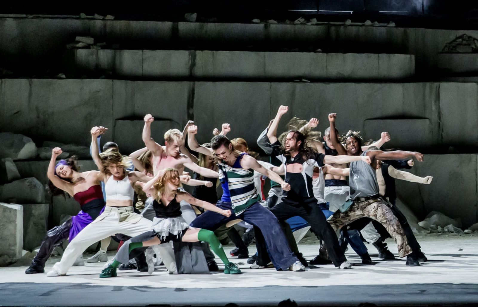 French dance collective (La)Horde on making contemporary dance ...