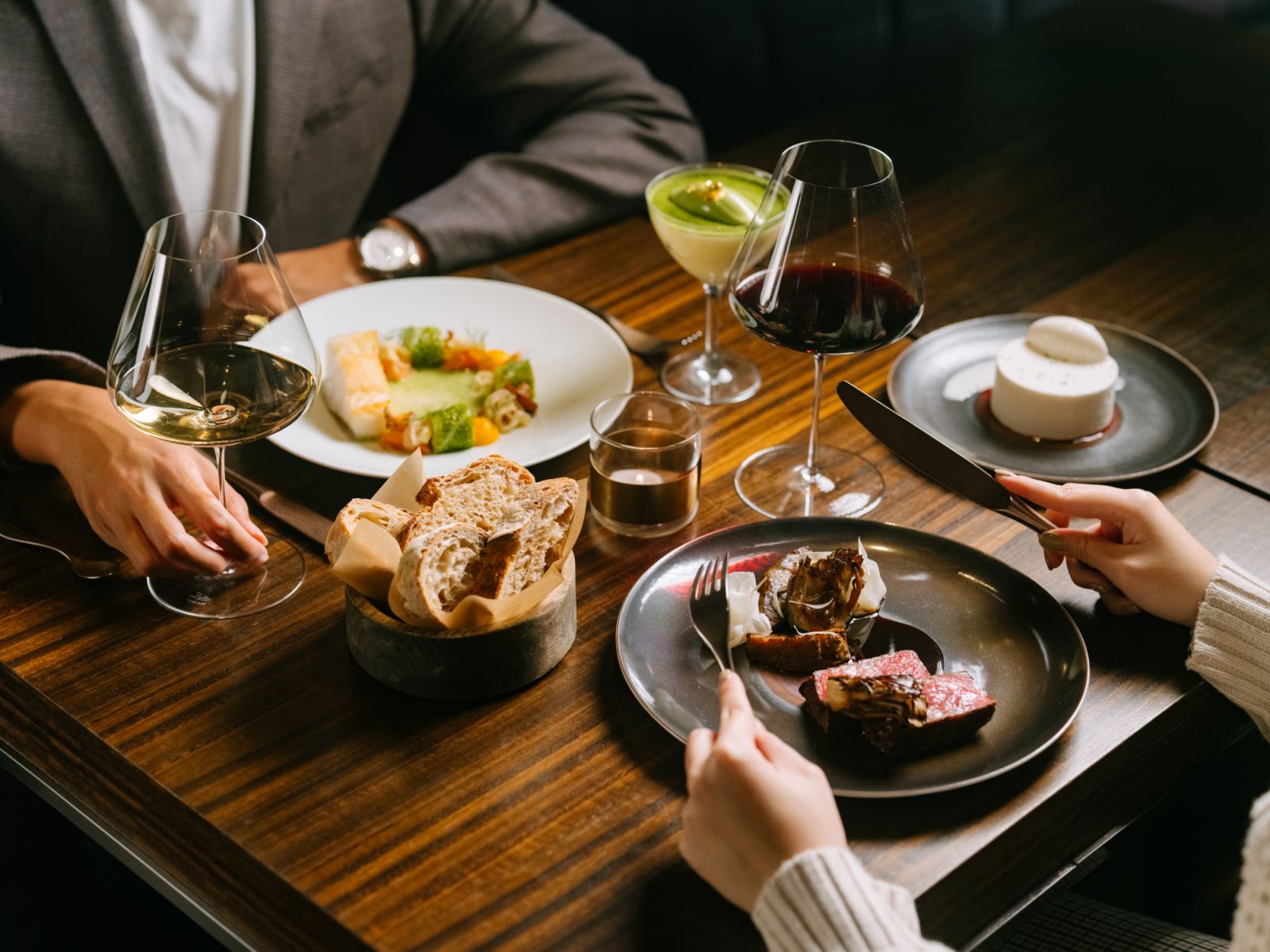 Savour Champagne Over A Candlelit Dinner At Somm This Valentine S Day