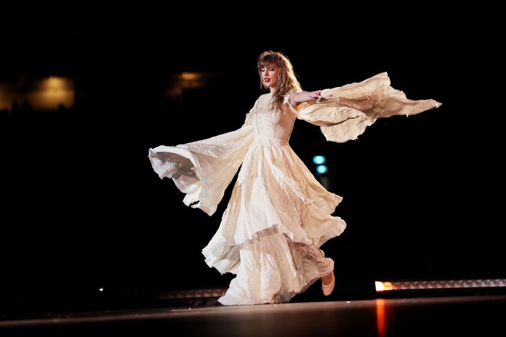 Where Taylor Swift should wine & dine at while in Singapore | Tatler Asia