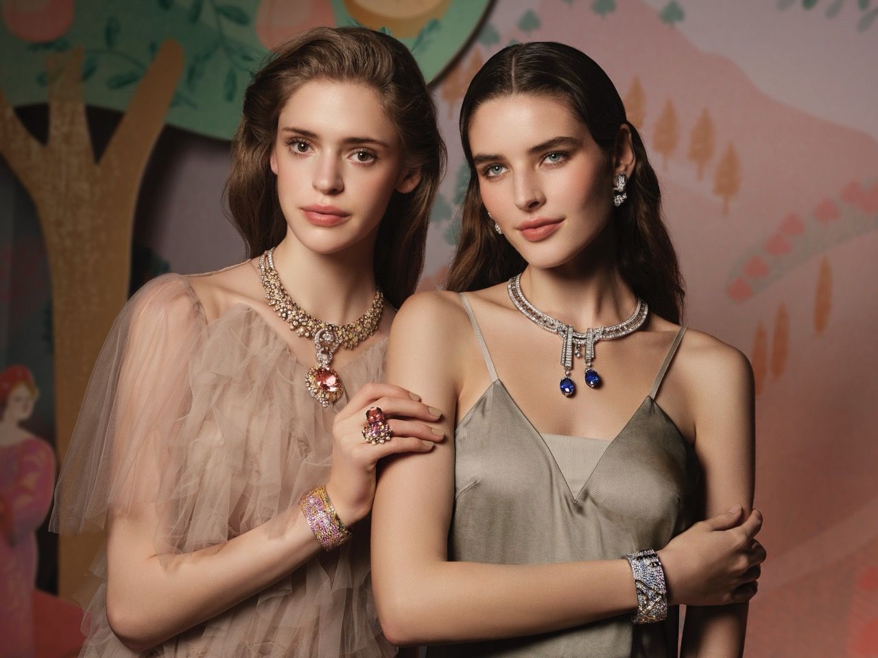 บูติกแนวคิดใหม่ และคอลเล็กชั่นอัญมณีชั้นสูงของ Van Cleef & Arpels ที่ยก ...