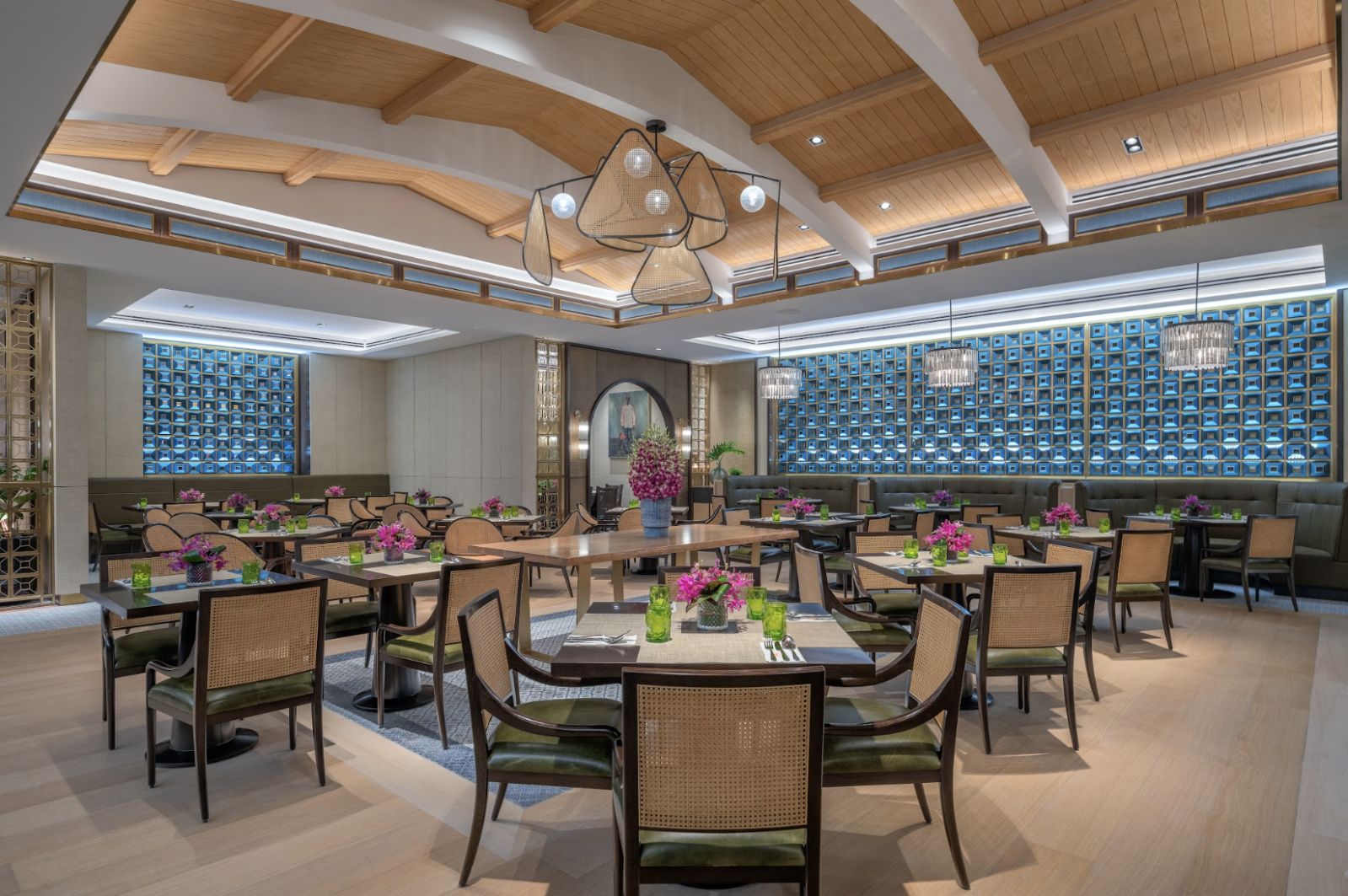 Where to eat in Quezon City: Explore the dining destinations at Solaire ...