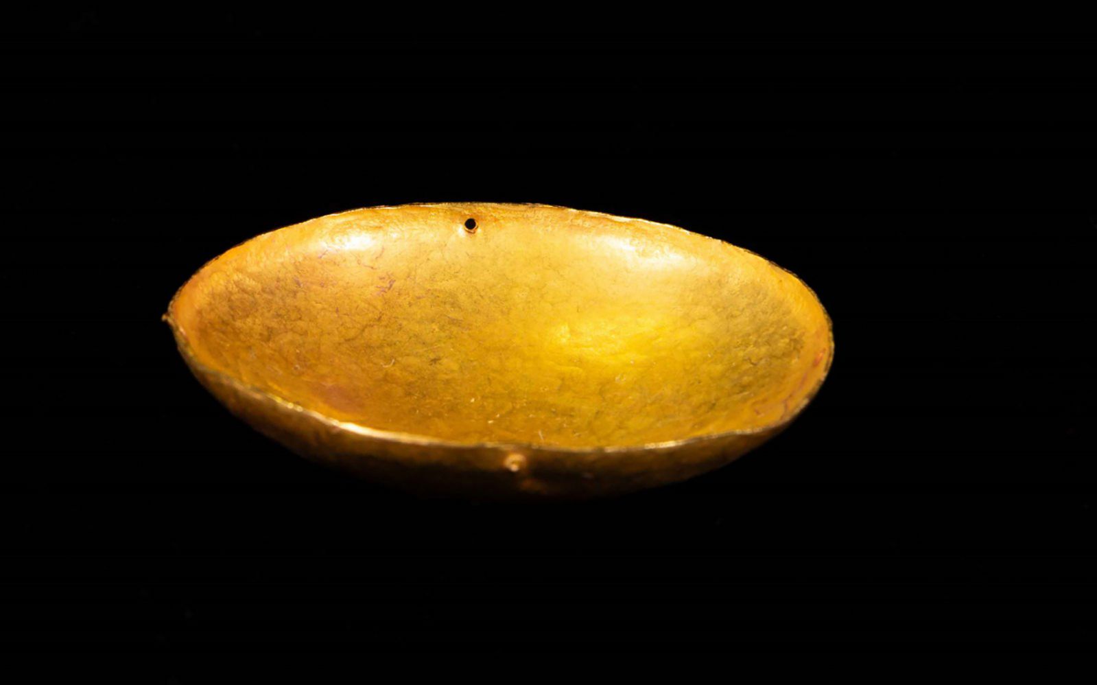 Surigao gold treasure from the Ayala Museum and Bangko Sentral ng ...
